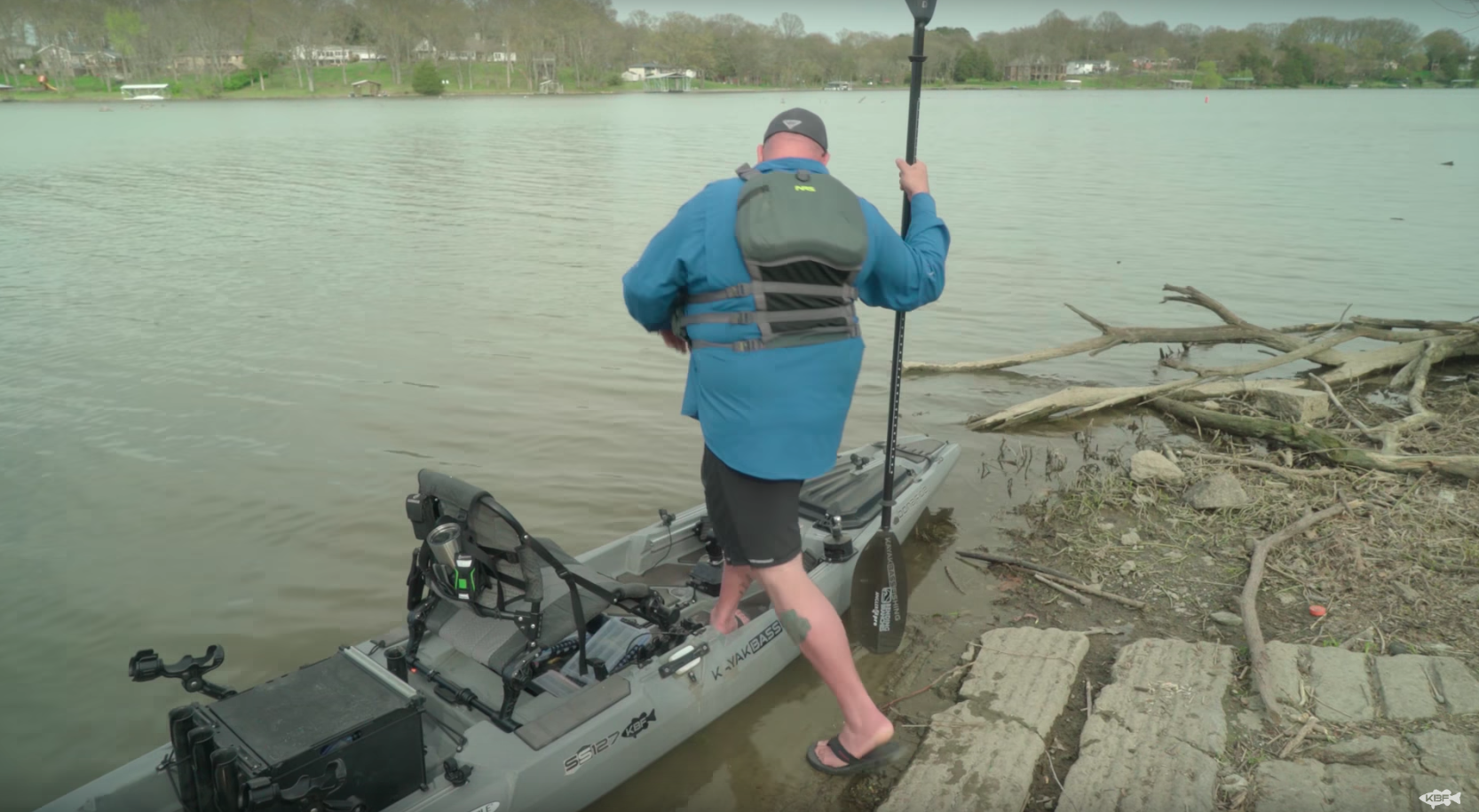 How to kayak Fishing, Launch a Fishing Kayak - Paddlesports News