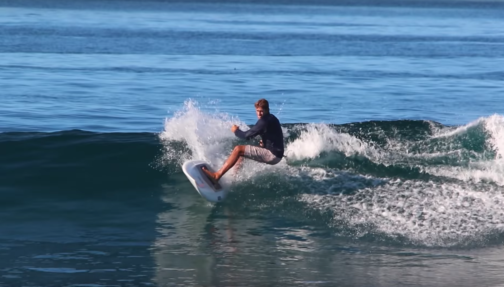 How to J-Stroke for SUP Surfing - Paddlesports News