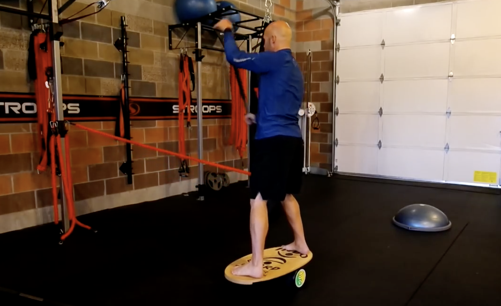 INDOOR STANDUP PADDLE BOARD TRAINING - Paddlesports News